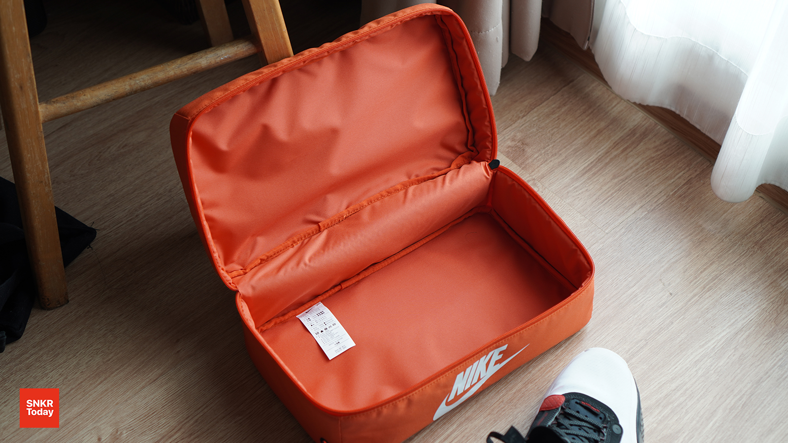 รีวิว Nike Orange Shoes Box Bag กระเป๋าใส่รองเท้าที่หน้าตาเหมือนกล่อง ...