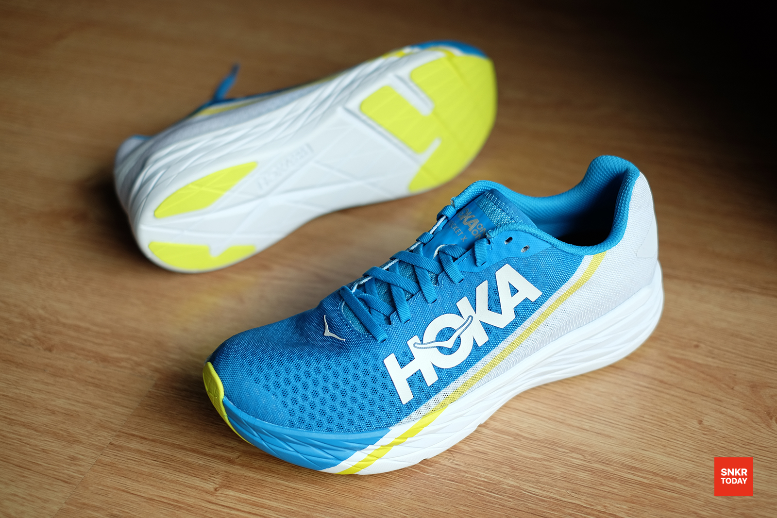 แกะกล่อง พรีวิว Hoka One One Rocket X รองเท้าวิ่งถนนที่มาพร้อมแผ่น ...