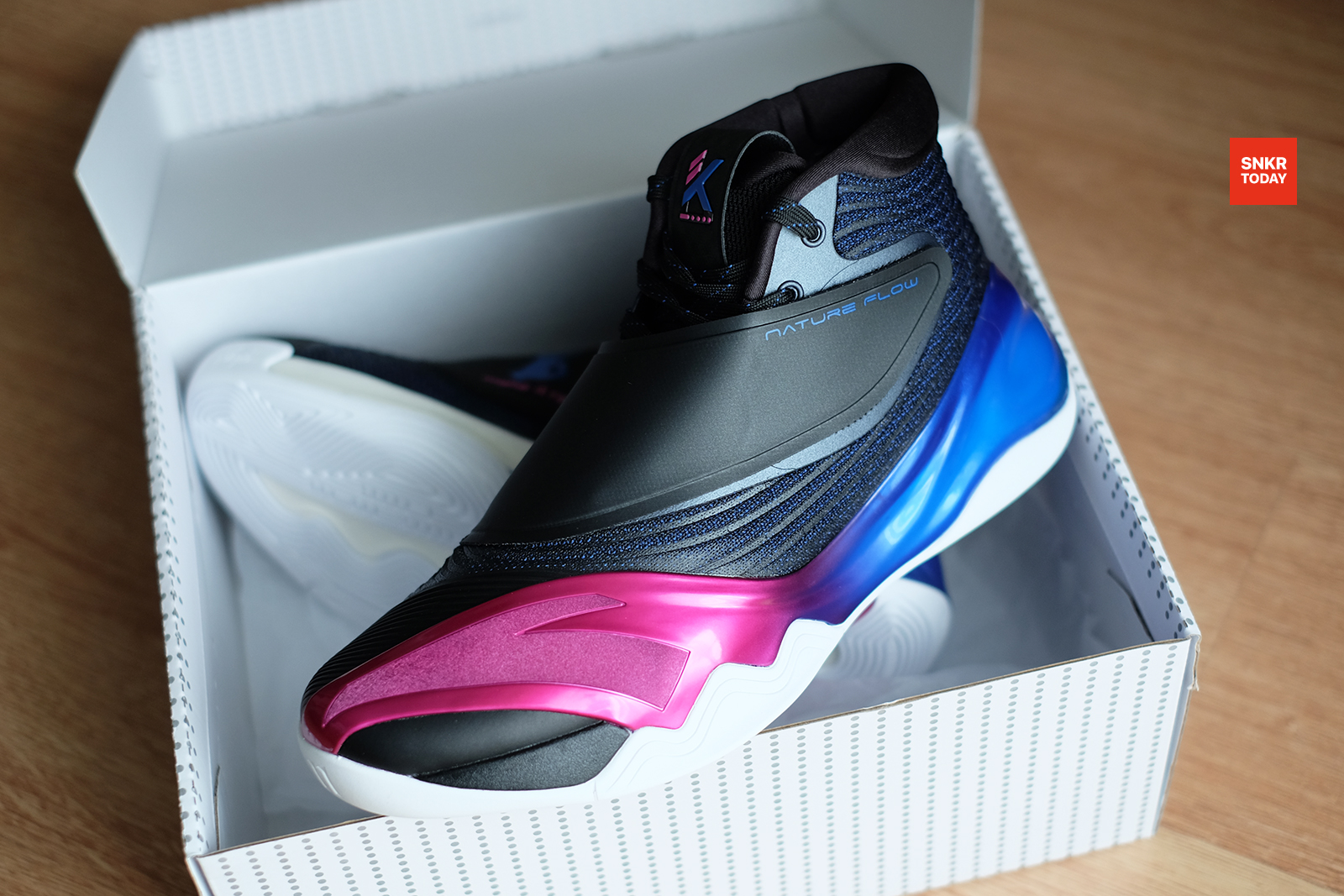 แกะกล่อง พรีวิว ANTA KT6 "Night Storm" รองเท้าบาสซิกเนเจอร์รุ่นล่าสุด ...