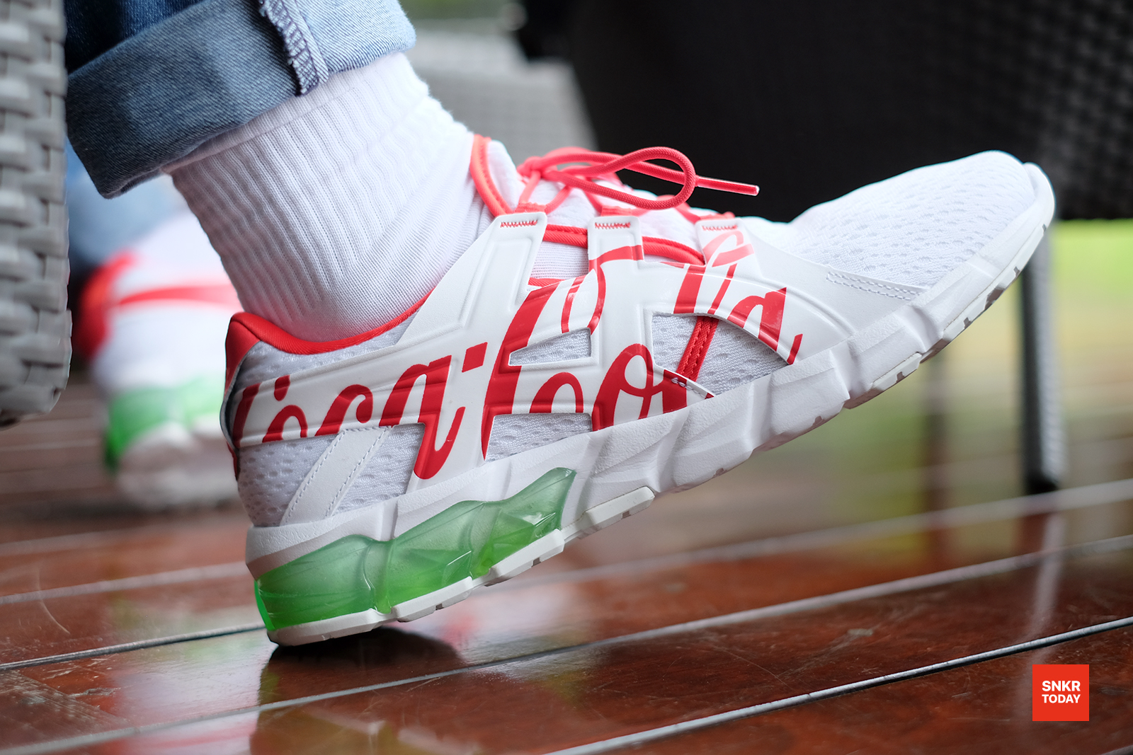Coca-Cola x ASICS GEL-QUANTUM 90 TYO สนีกเกอร์รุ่นพิเศษที่จะมาสร้างความ ...
