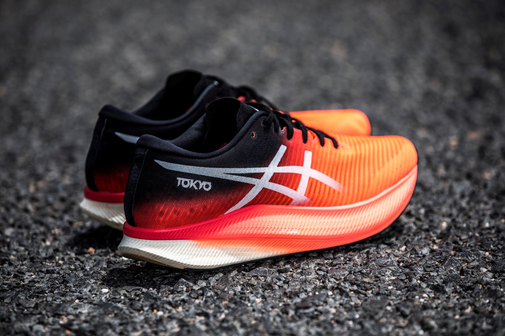 ASICS เปิดตัวรองเท้าวิ่งเรซซิ่งรุ่นใหม่ METASPEED Sky และ METASPEED ...
