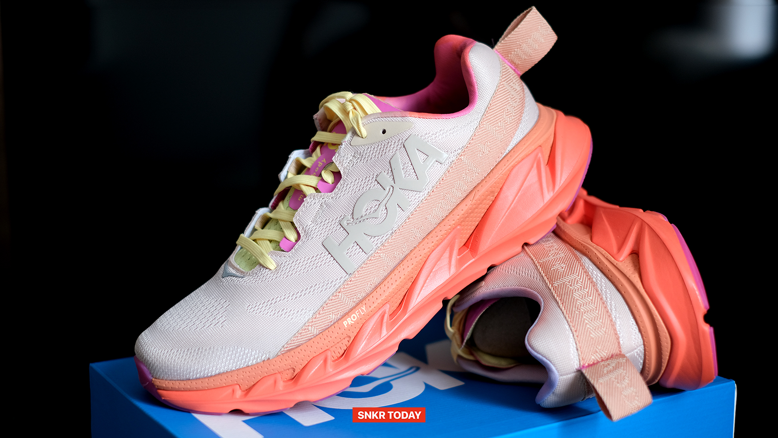 HOKA Elevon 2 “Mental Health is Wealth” สนีกเกอร์ที่ตอบโจทย์ทั้งการวิ่ง ...