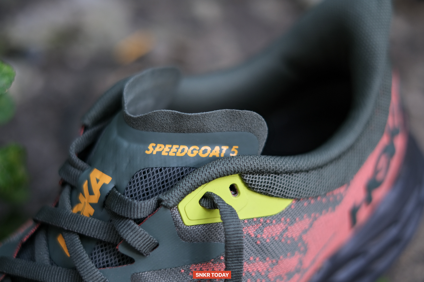 รีวิว HOKA Speedgoat 5 รองเท้าวิ่งเทรลน้ำหนักเบา นุ่ม ยึดเกาะได้ดี ...