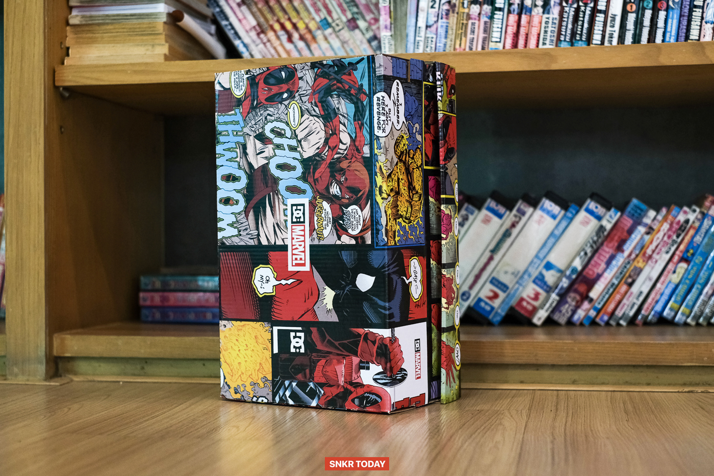 Marvel Deadpool x DC Manual Hi รองเท้าผ้าใบหุ้มข้อที่มาพร้อมกับลวดลาย ...