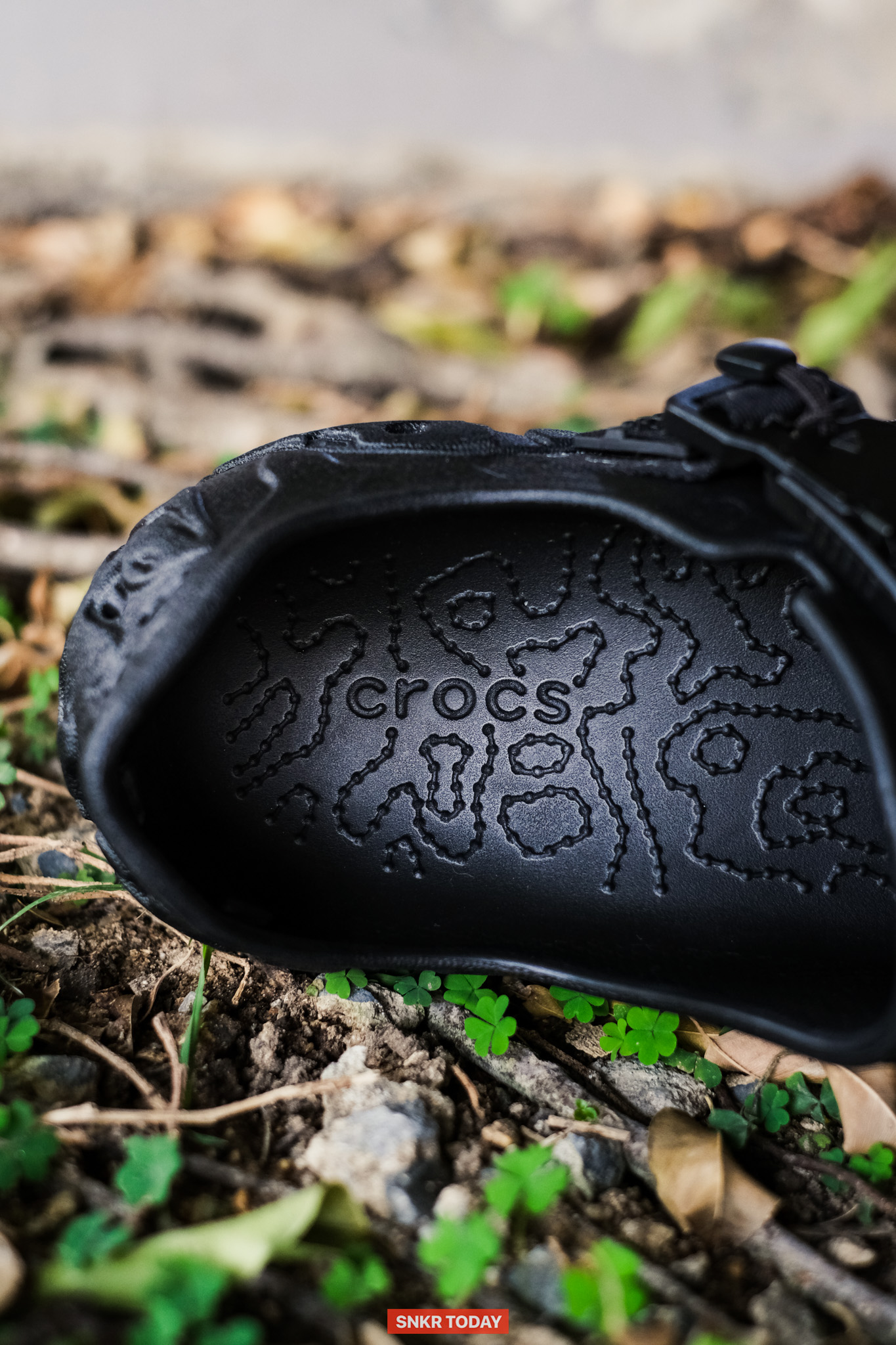 Crocs All-Terrain Atlas รองเท้าสายลุย ออกแบบมาให้มีความทนทานแต่ยังคง ...